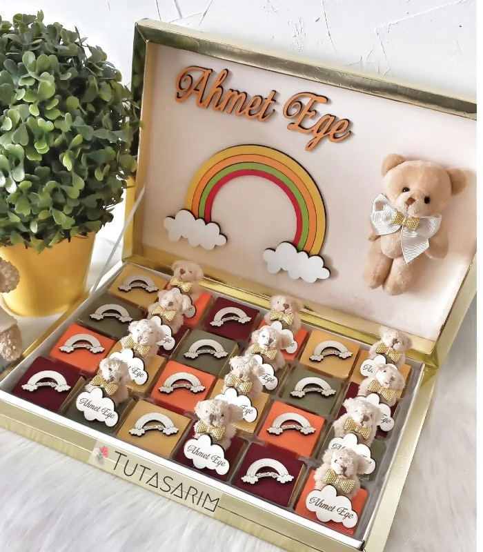 24 Adet Kalın Gökkuşağı ve Ayıcık Süslemeli Bebek Çikolata - Tutasarım
